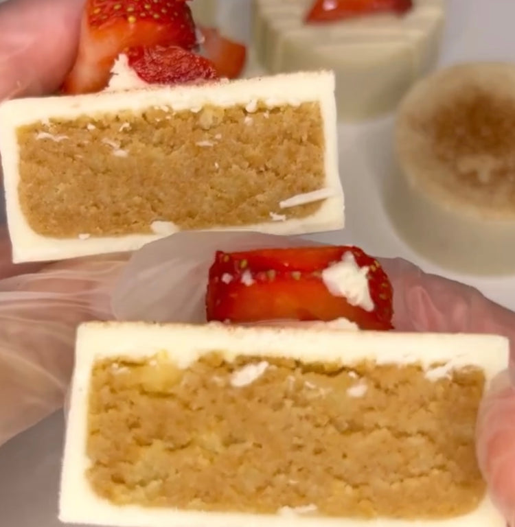 Churro Cake Pucks – Benty Cakes