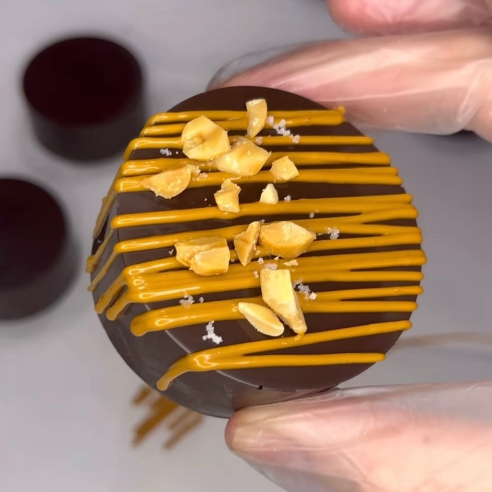 What are Cake Pucks? – Benty Cakes