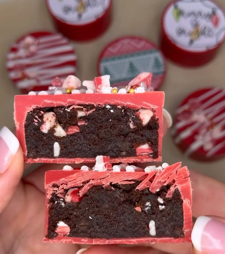 Chocolate Peppermint Pucks – Benty Cakes